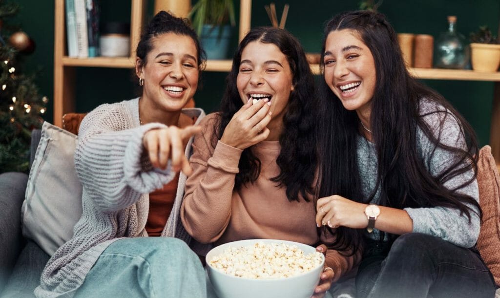 5 Mindful Ways You Can Spend Quality Time With Your Friends